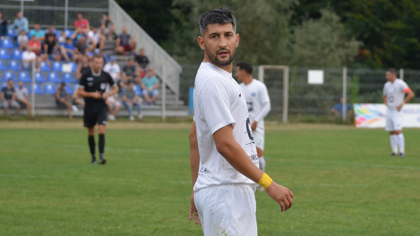 Florin Costea și-a prelungit contractul cu Viitorul Dăeşti. ”Am avut ...