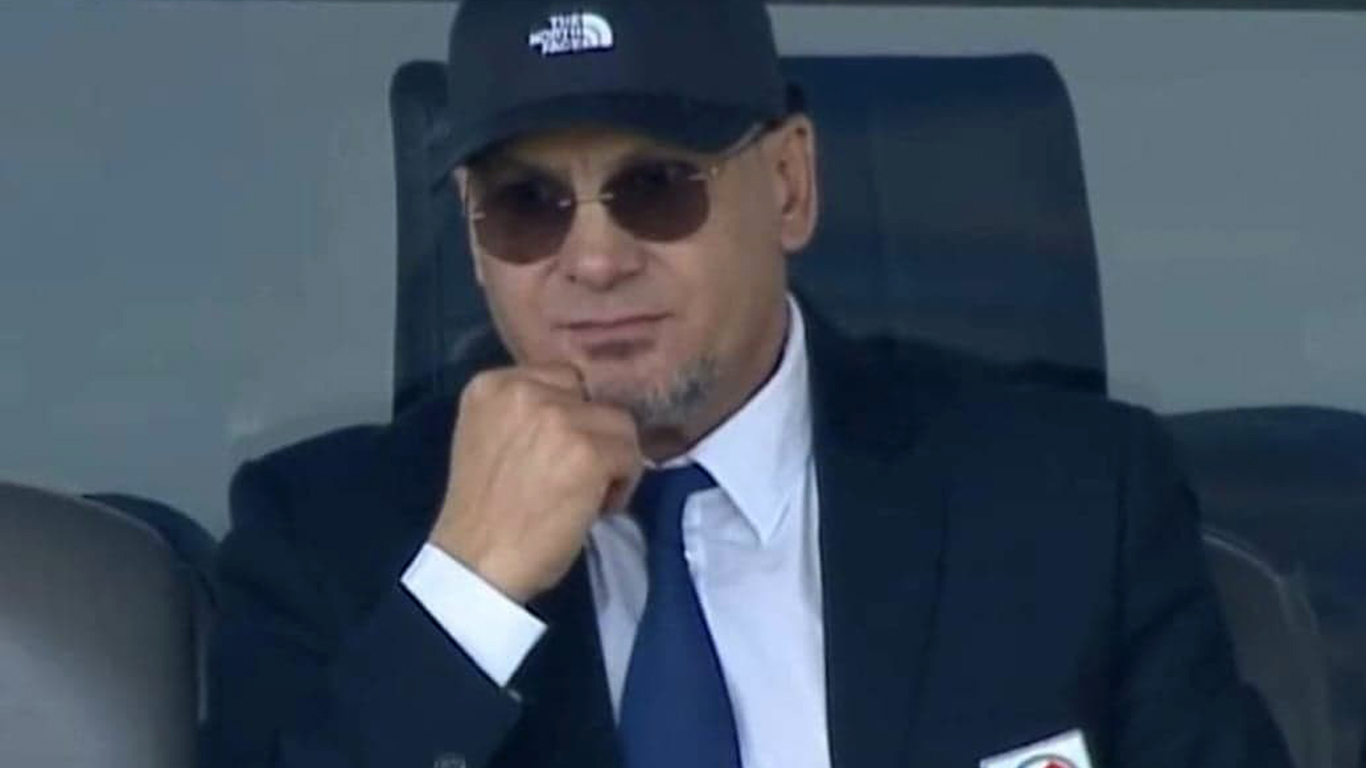 Marian Ivan vrea modelul Farul la Brașov!