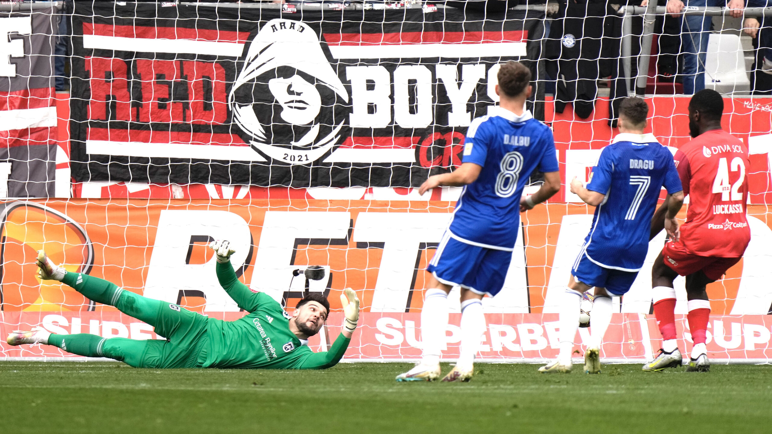 Robert Popa s-a despărțit de FCU Craiova și rămâne în Liga 1