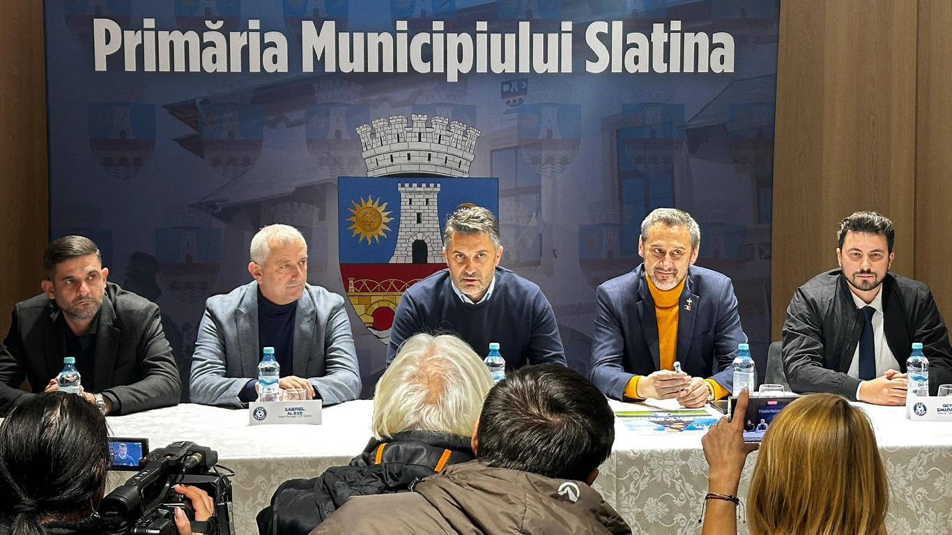 Claudiu Niculescu a fost prezentat ca antrenor la CSM Slatina