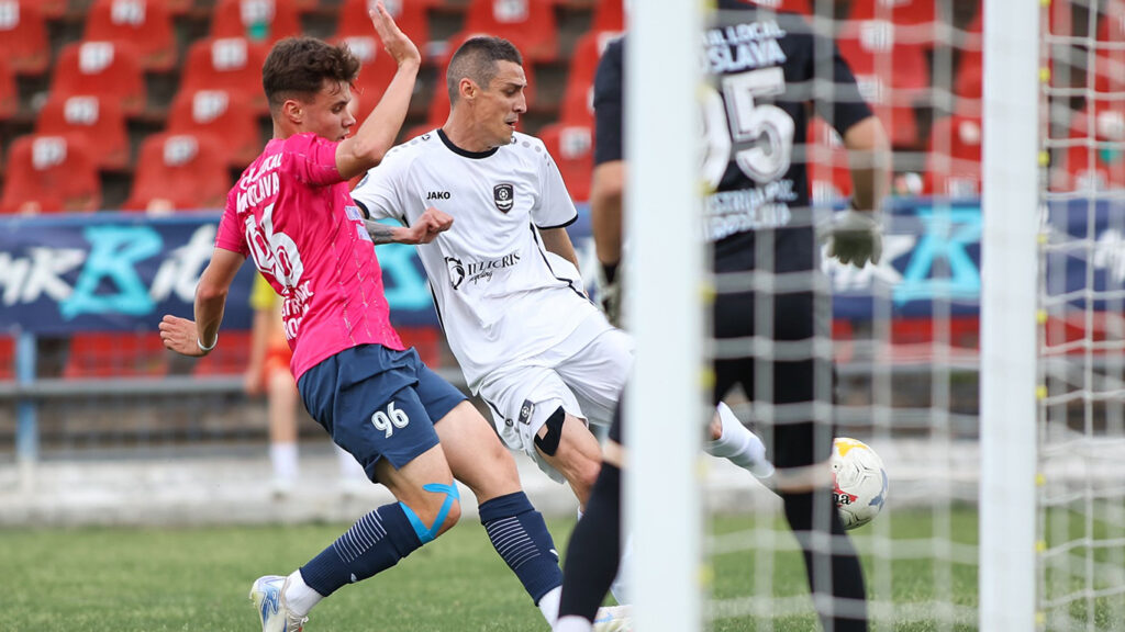 Valentin Munteanu o consideră mare favorită la promovare pe FC Bacău în ...