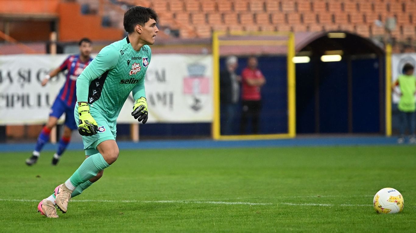 Portarul Arsenie Mocan l-a impresionat pe Erik Lincar