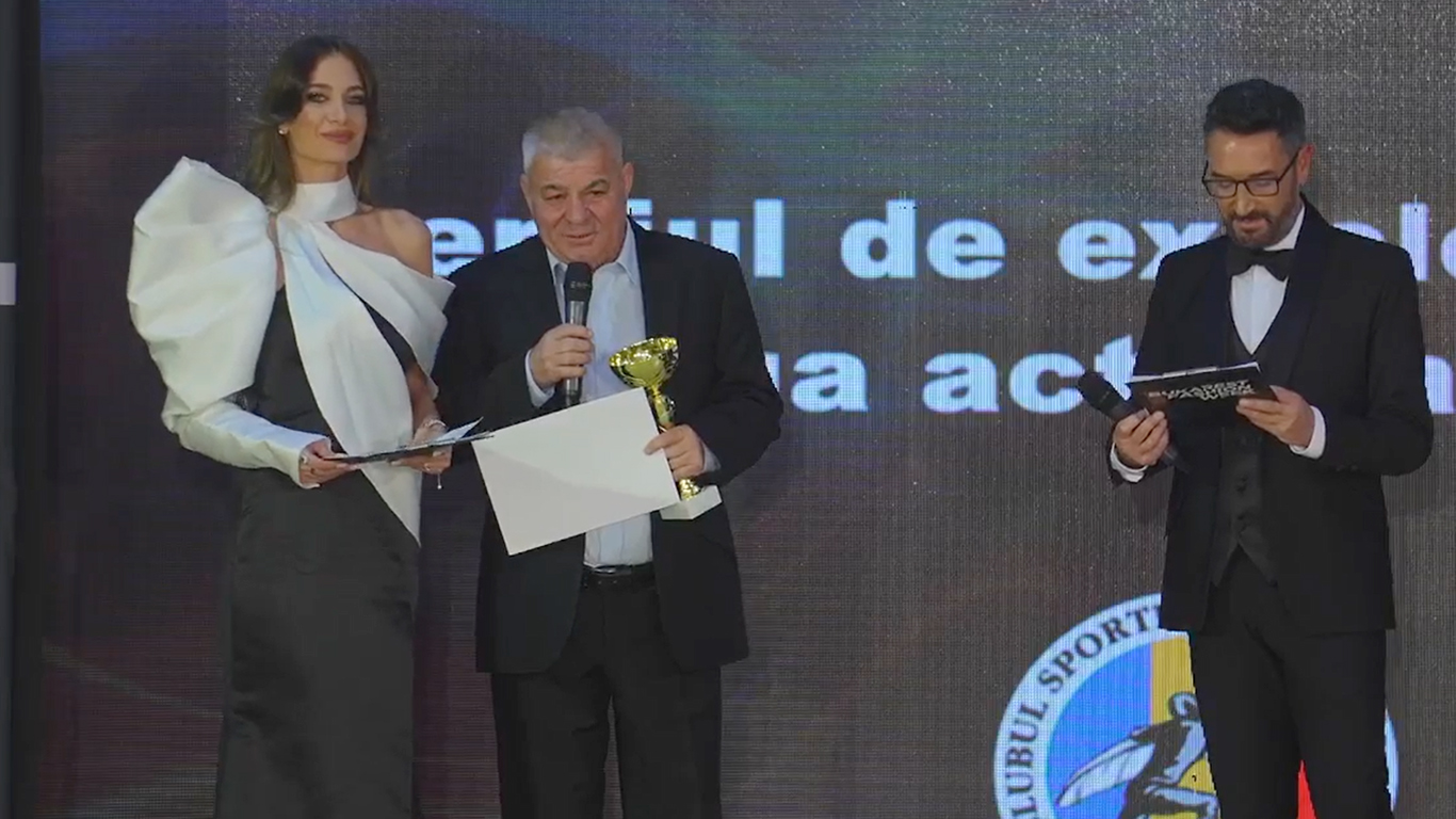 Marin Barbu a primit premiul de excelenţă la Gala Fotbalului Românesc